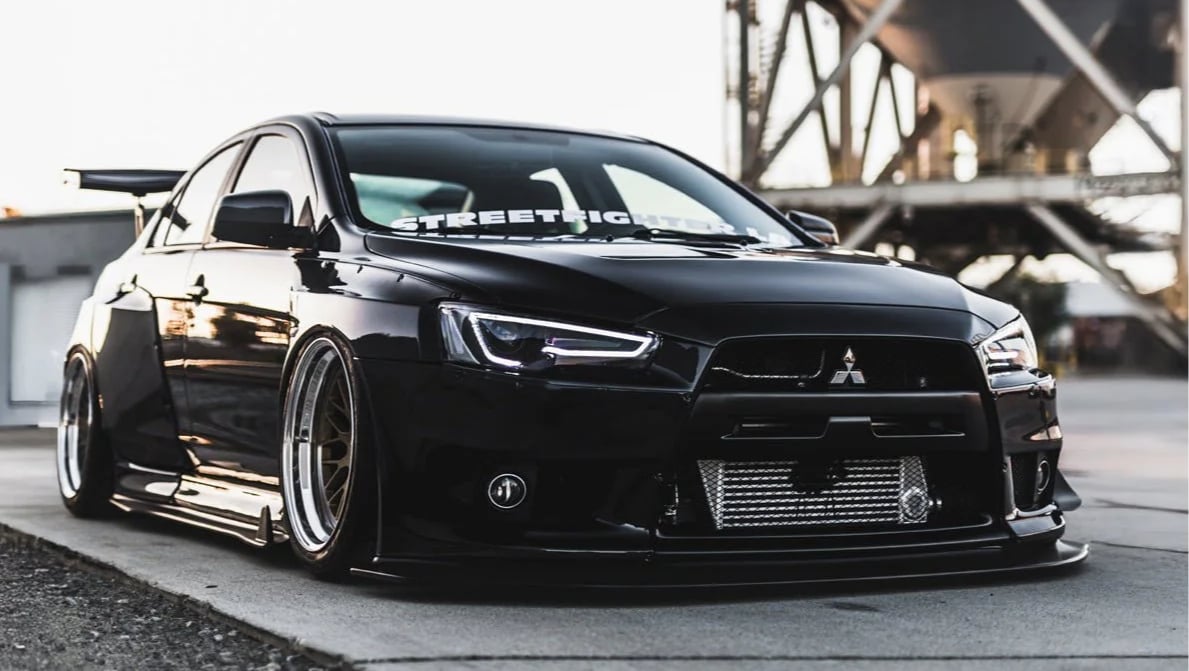 MITSUBISHI LANCER EVOLUTION : MASAYA YATIRILDI! - Evrim Ağacı